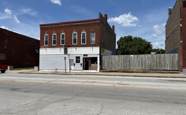 1115 W 3RD Street, Davenport, IA 52802 | Crexi.com