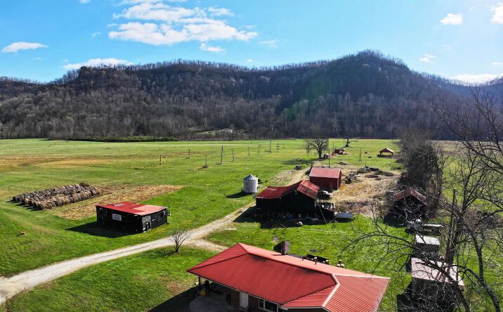 4405 Red Lick Rd, Irvine, KY 40336 | Crexi.com