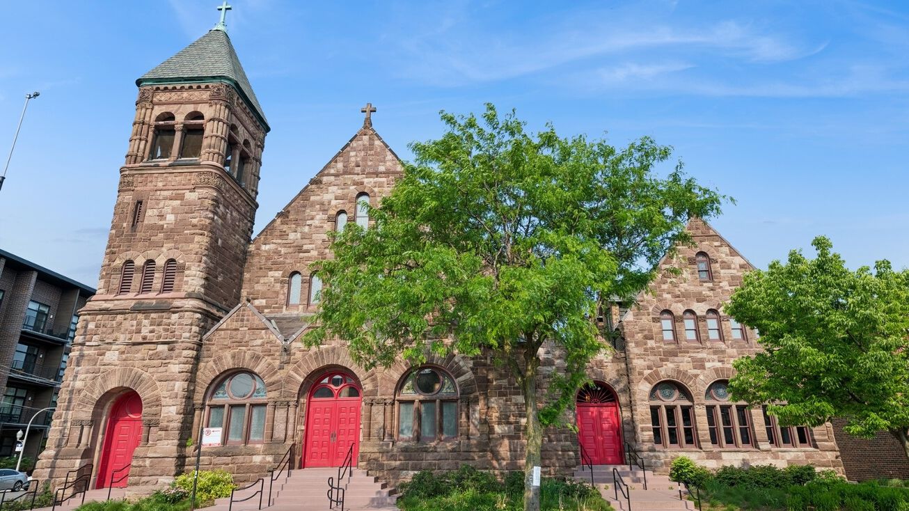 201 S Ashland Ave, Chicago, IL 60607 | Crexi.com