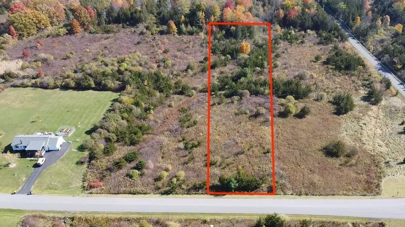 24 Hillside Drive, Athens, NY 12015 | Crexi.com