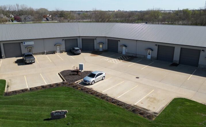 2702 Hundman Dr, Champaign, IL 61822 | Crexi.com