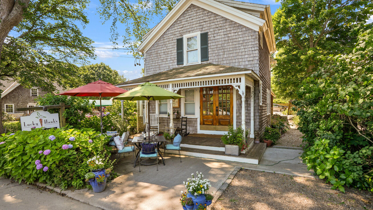 218 Upper Main Street, Edgartown, MA 02539 | Crexi.com