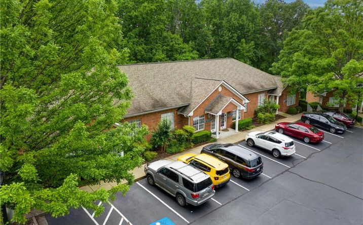 413 Creekstone Ridge, Woodstock, GA 30188 | Crexi.com