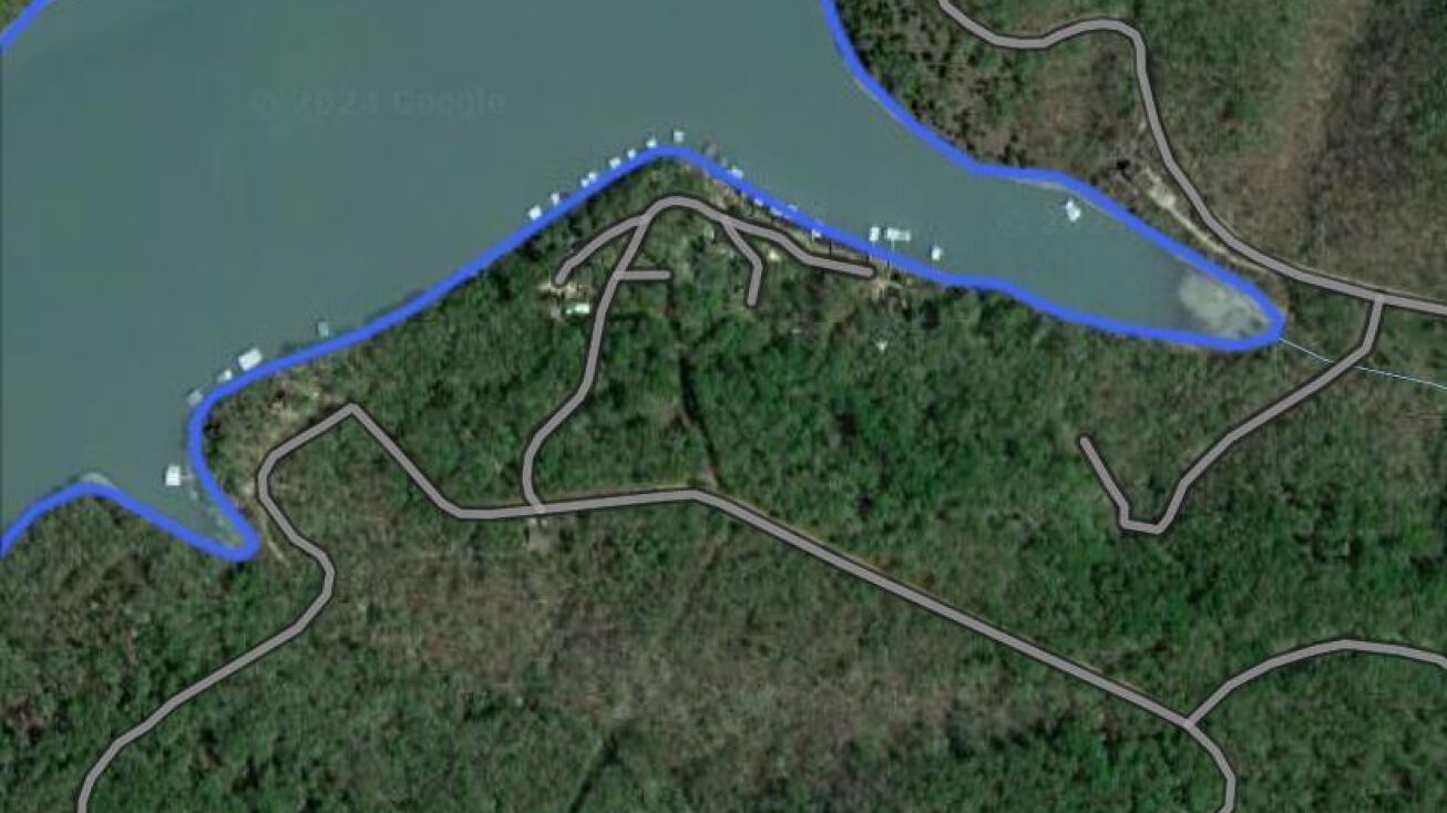 Forbes Lake Shafer, Warsaw, MO 65355 | Crexi.com