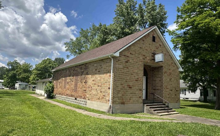 107 S WALNUT ST De Soto IL 62924-1048 APN: 1020238013 | Crexi.com