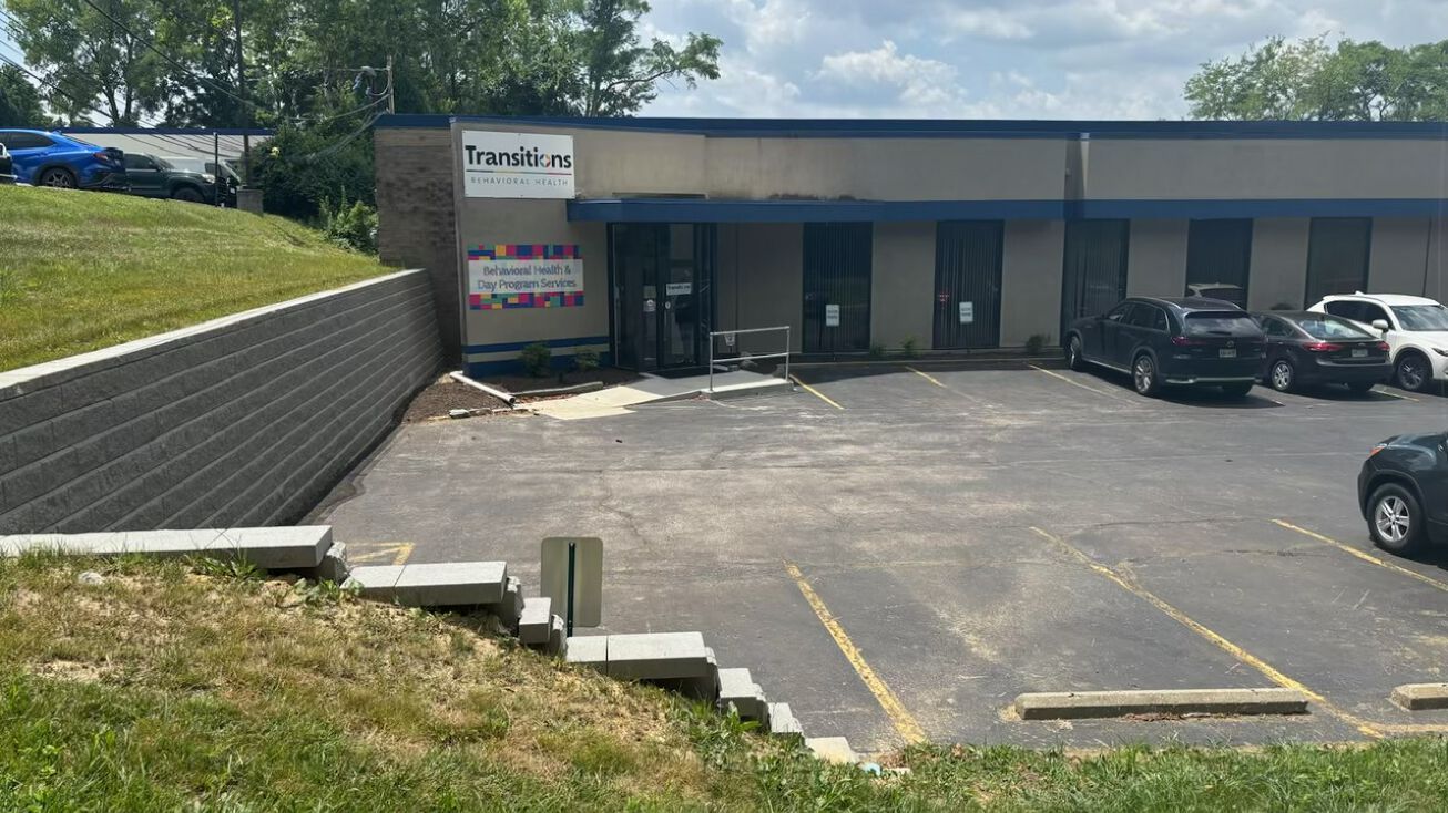 4861 Duck Creek Rd, Cincinnati, OH 45227 | Crexi.com