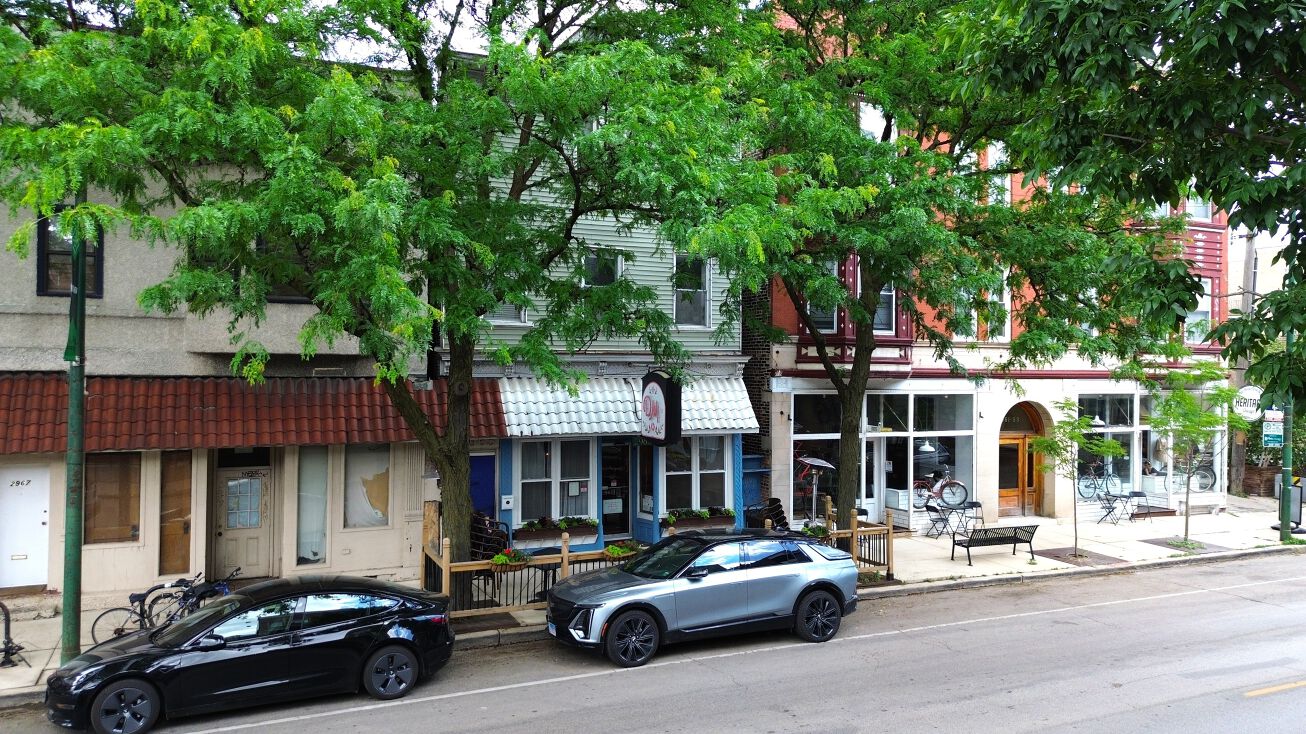 2965 N Lincoln Ave, Chicago, IL 60657 | Crexi.com