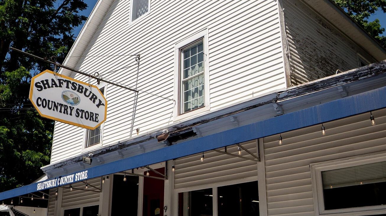 972 Vermont Rte 7a, Shaftsbury, VT 05262 | Crexi.com