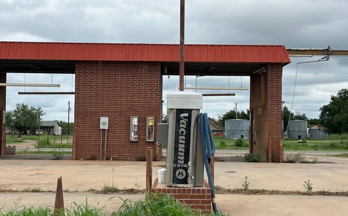 215 West Commerce Street, Crowell, TX 79227 | Crexi.com