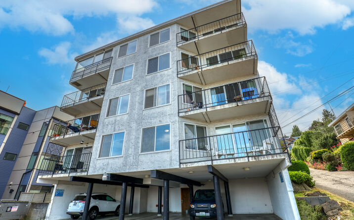 501 Highland Dr, Seattle, WA 98109 | Crexi.com