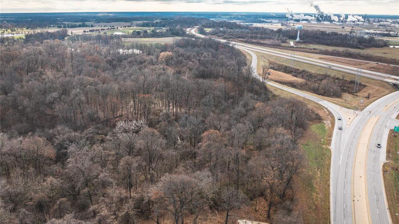 0 State Route 111 Road, Wood River, IL 62095 | Crexi.com