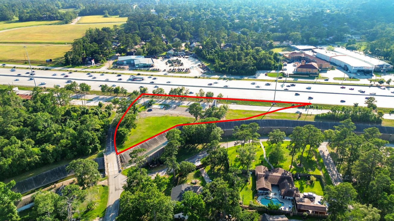 19002 N. Freeway, Spring, TX 77386 | Crexi.com