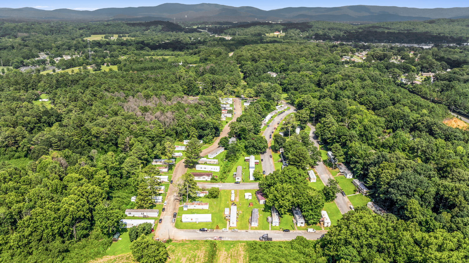 429 GUNNELLS LN Oxford AL 36203-3736 APN: 05-03-05-0-001-032.000 ...