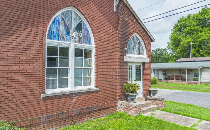 Religious Buildings & Churches for Sale in McCracken County | Crexi