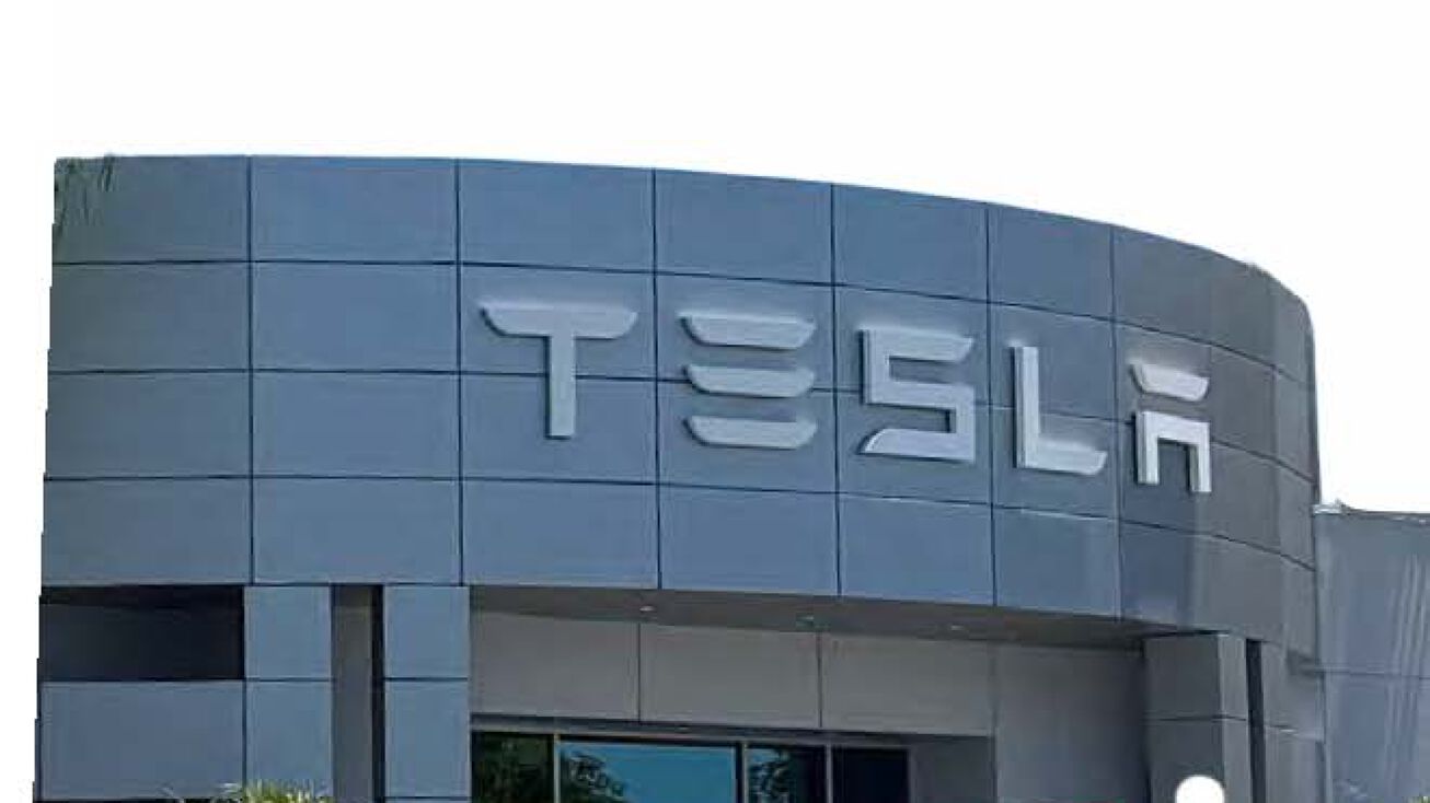 3020 Pullman St, Costa Mesa, CA 92626 | Crexi.com