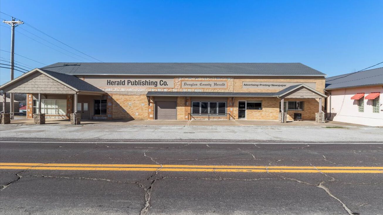302 E Washington Ave, Ava, MO 65608 | Crexi.com