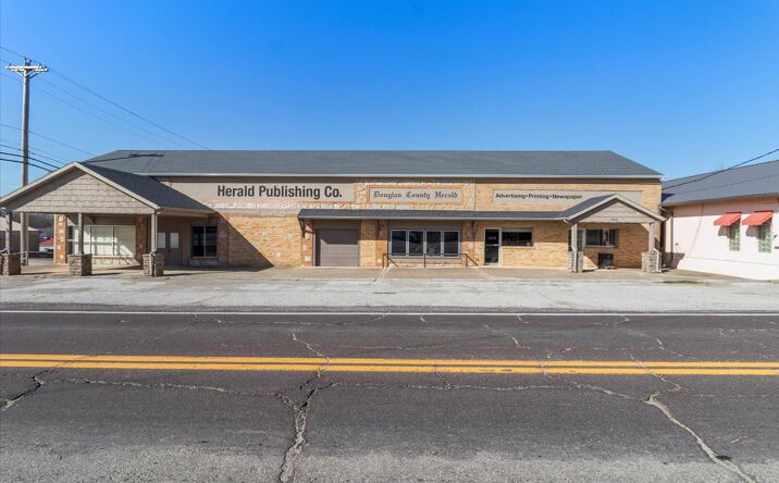 302 E Washington Ave, Ava, MO 65608 | Crexi.com