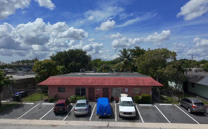 7710 SW 10th St #1-4, North Lauderdale, FL 33068 | Crexi.com