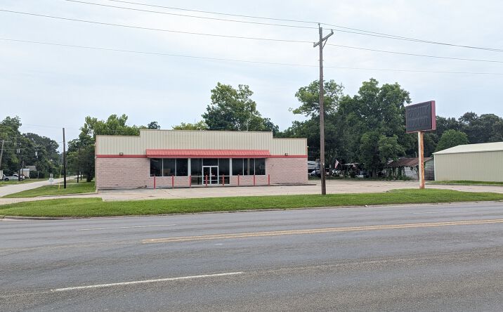 411 Main St, Daisetta, TX 77533 | Crexi.com
