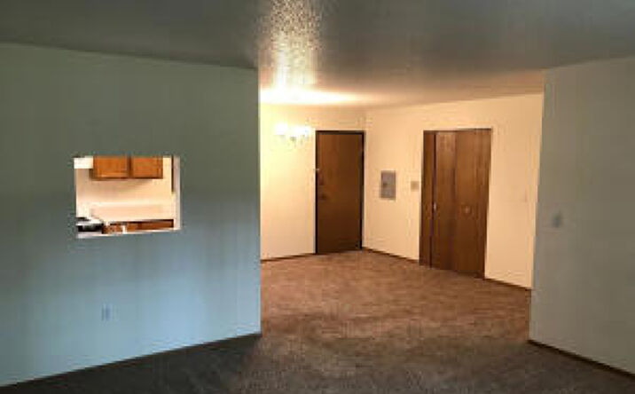 341 N 5th St, Pembina, ND 58271 | Crexi.com