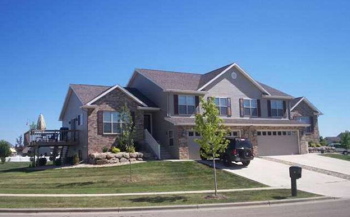 102-110 Maria Lane, Cottage Grove, WI 53527 | Crexi.com