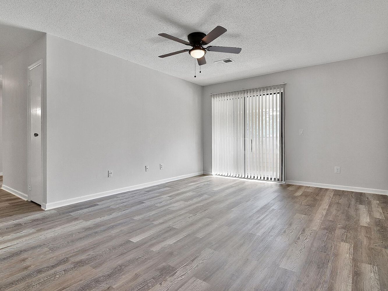 1401 ELMTREE RD Columbia SC 29209-2600 APN: R16414-03-15 | Crexi.com