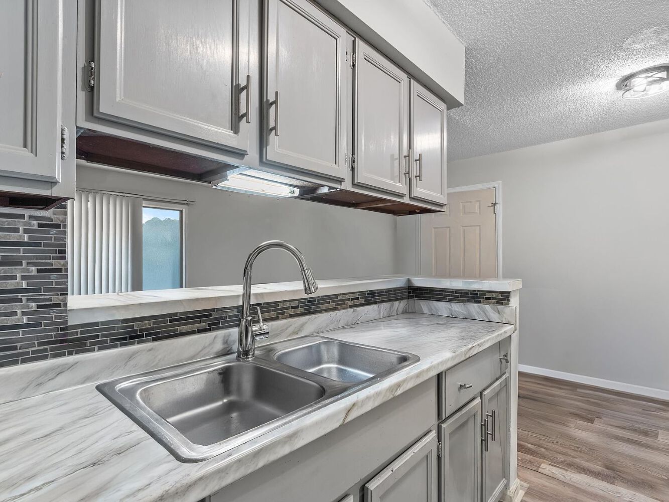 1401 ELMTREE RD Columbia SC 29209-2600 APN: R16414-03-15 | Crexi.com