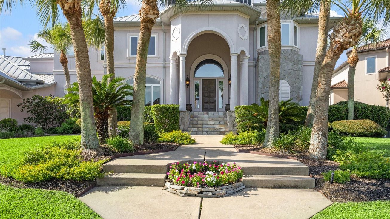 1818 Ray Shell Court, Seabrook, TX 77586 | Crexi.com