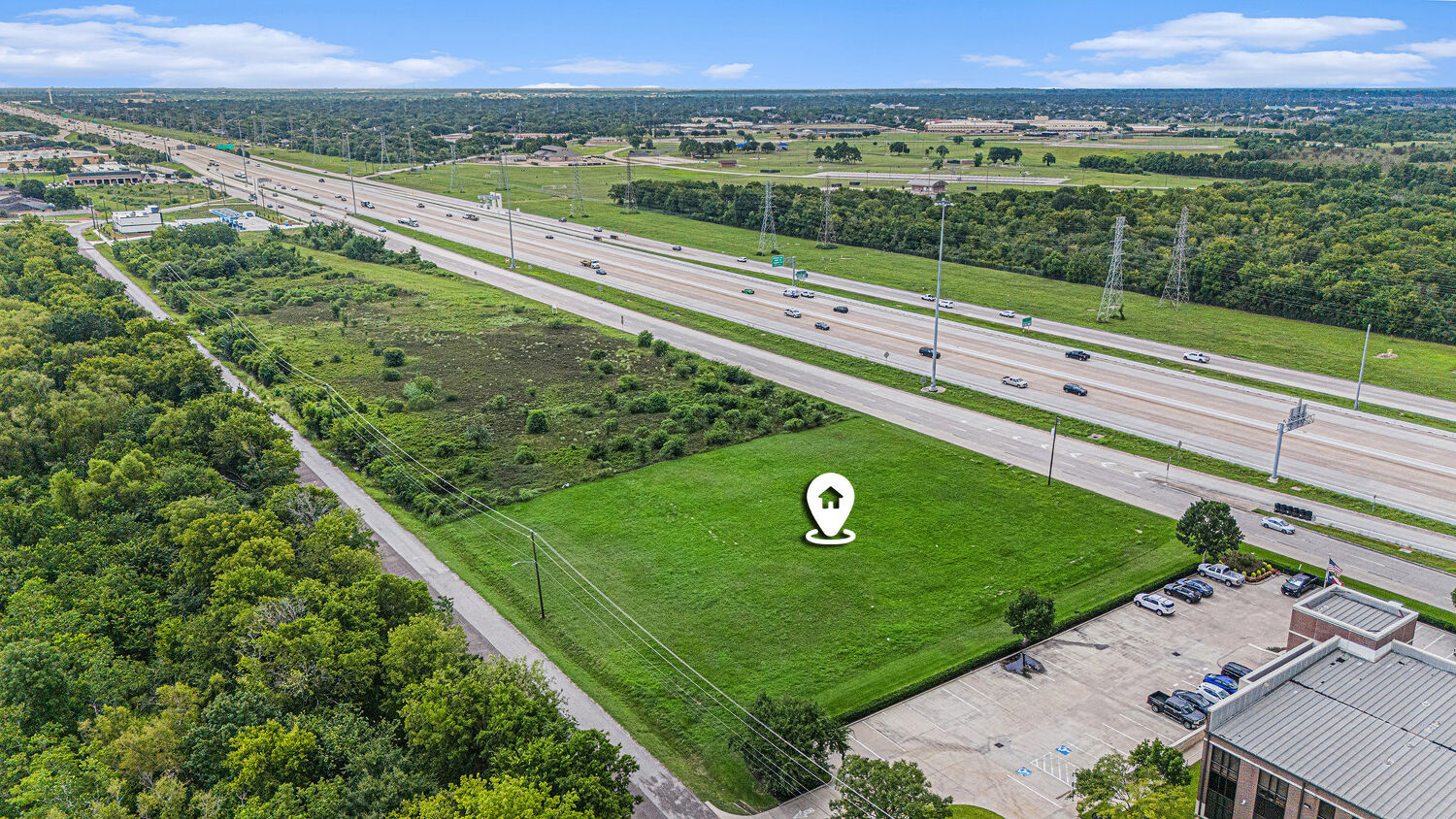 8521 S Sam Houston Pkwy E, Houston, TX 77089 | Crexi.com
