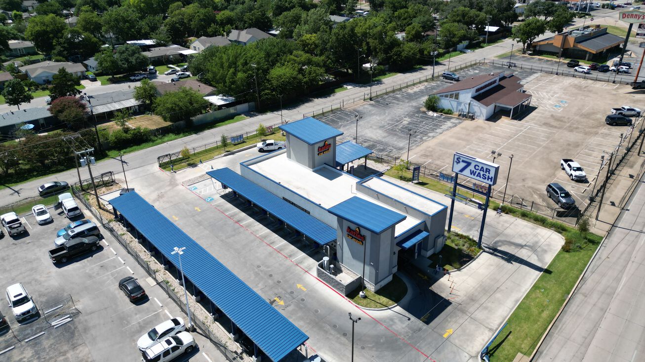 4444 South Fwy, Fort Worth, TX 76115 | Crexi.com