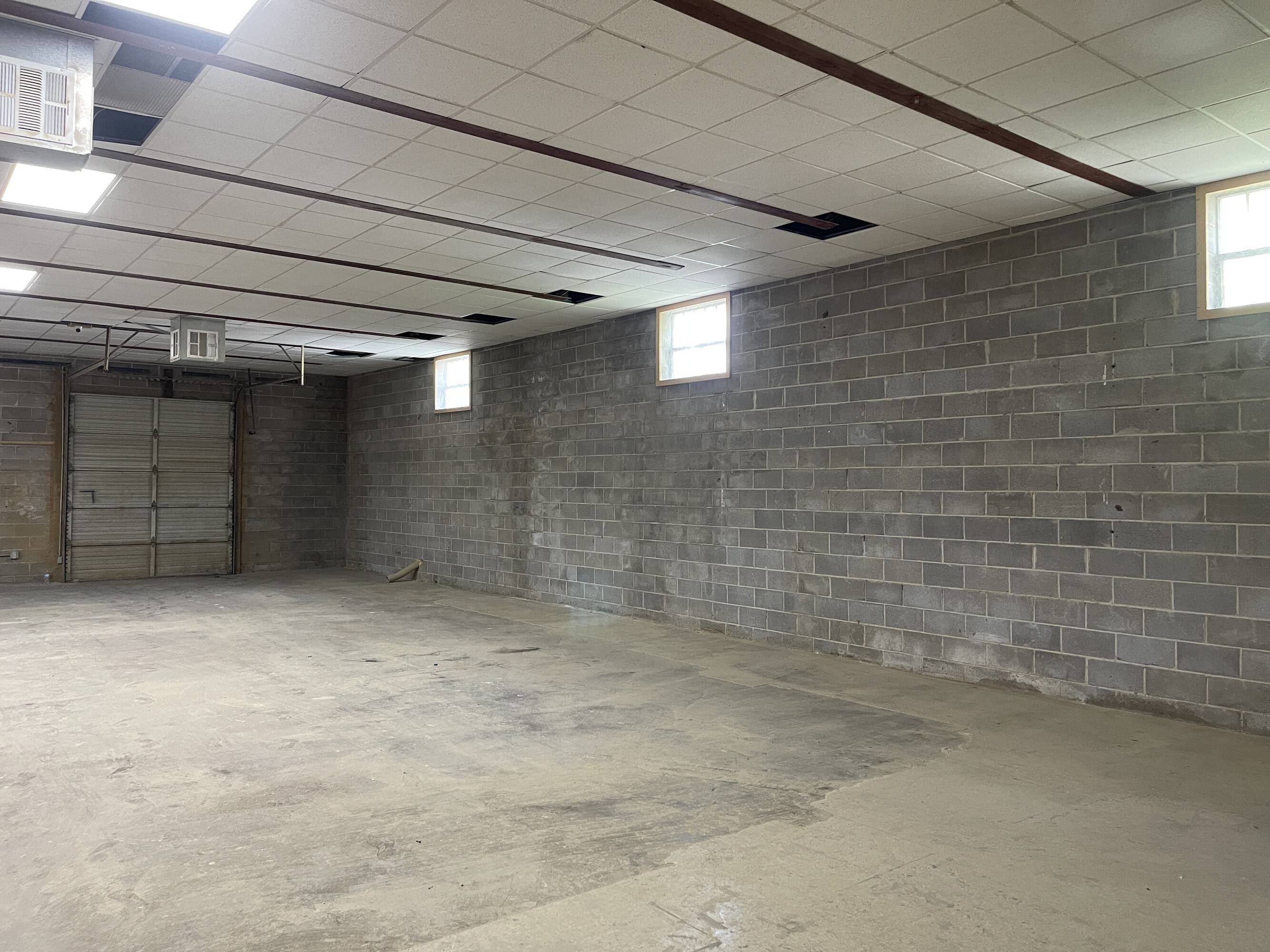 2615 BRENNER DR Dallas TX 75220-1319 APN: 00-00060-051-700-0000 | Crexi.com