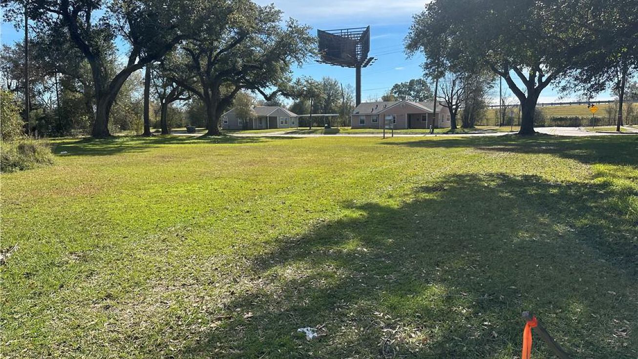 0 E Prien Lake Road, Lake Charles, LA 70601 | Crexi.com