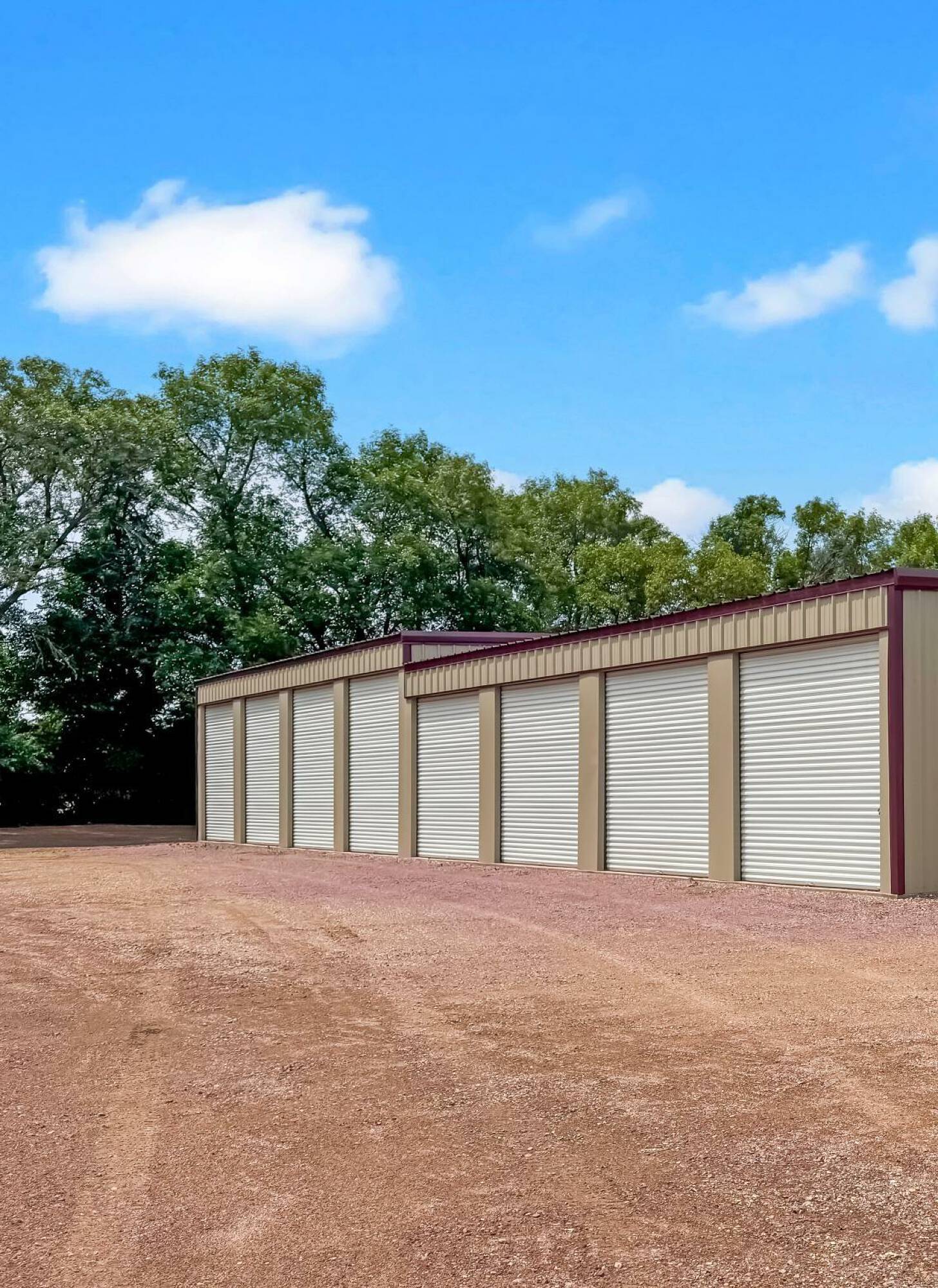 351 S 4th St, Tracy, MN 56175 | Crexi.com