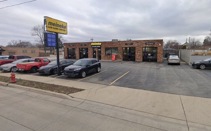 6154 W 111th St, Chicago Ridge, IL 60415 | Crexi.com