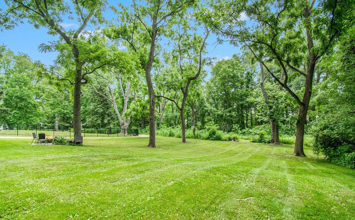 800 Waverly Road, Chesterton, IN 46304 | Crexi.com