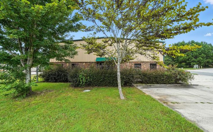 Julie L Bell - RE/MAX Unlimited | Crexi