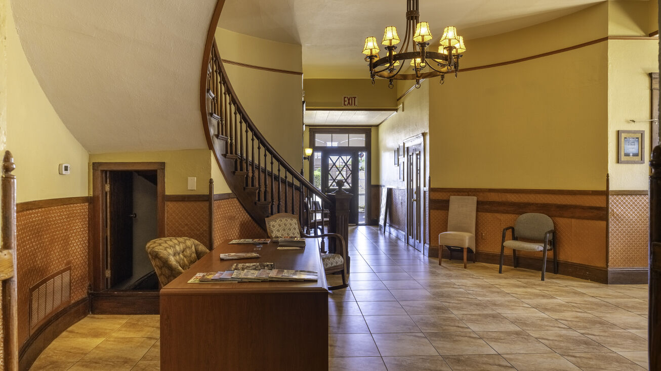 78 N Frontier St, Wickenburg, AZ 85390 | Crexi.com