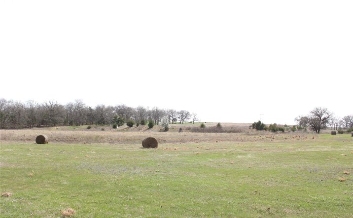 Smiser, Calera, OK 74730 | Crexi.com