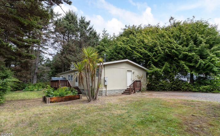 8655 SW Abalone Street, South Beach, OR 97366 | Crexi.com