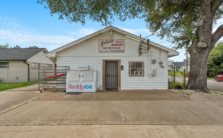 2409 Hailey Street, Houston, TX 77026 | Crexi.com