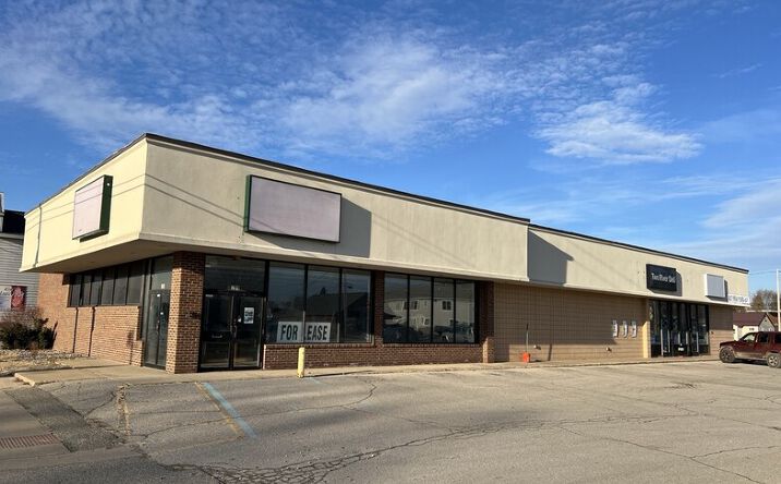 300 N James St, Grayling, MI 49738 | Crexi.com