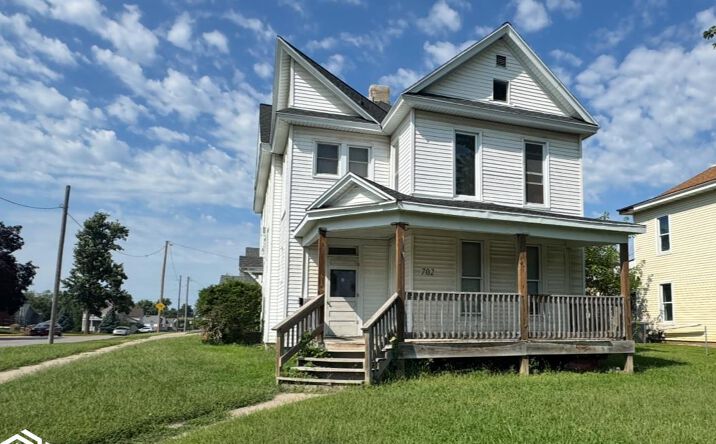 702 E Main Street, Marshalltown, IA 50158 | Crexi.com