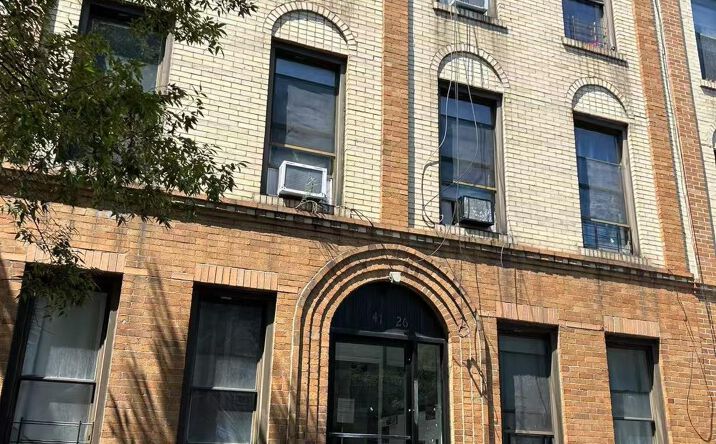 41-26 52 Street, New York, NY 11377 | Crexi.com
