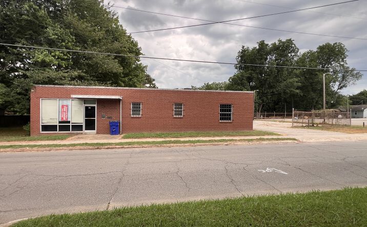 211 E Walnut Ave, McKenzie, TN null | Crexi.com