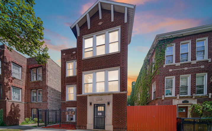 7305 S Yates Boulevard, Chicago, IL 60649 | Crexi.com