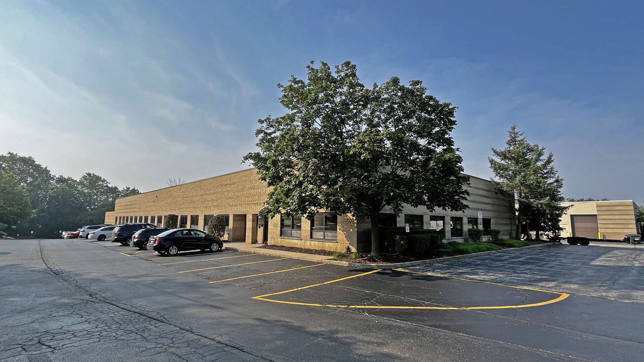 25765-25767 Hillview Court, Mundelein, IL 60060 | Crexi.com