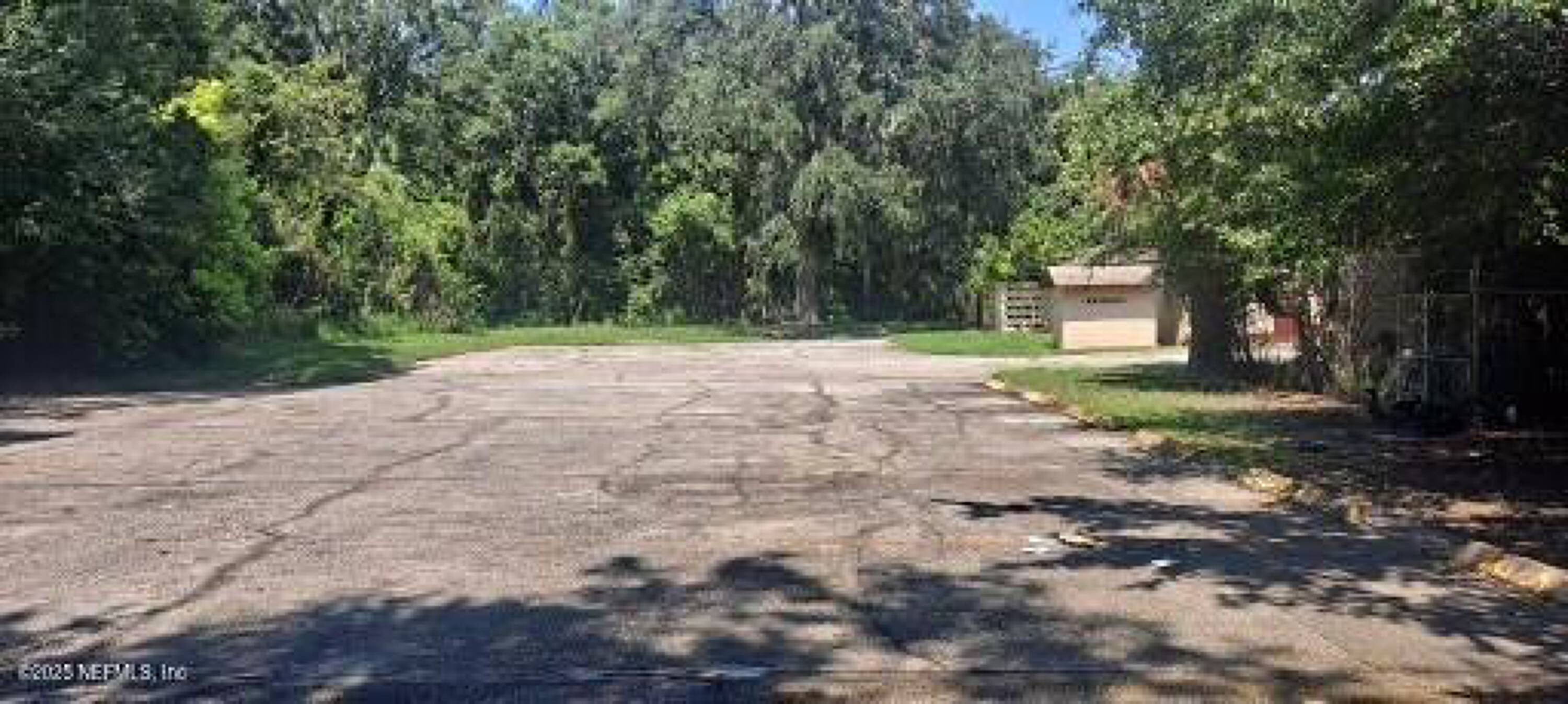 5475 SOUTEL DR Jacksonville FL 32219-3464 APN: 041730 0000 | Crexi.com