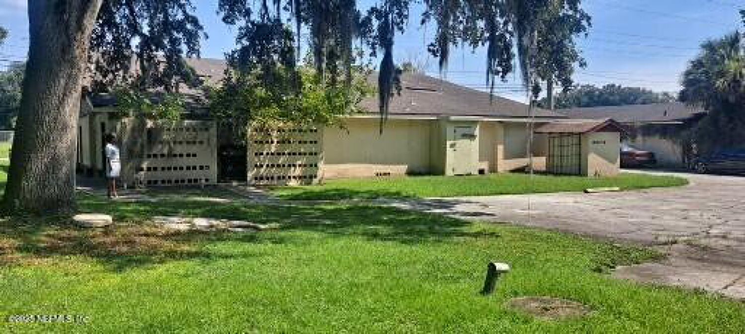 5475 SOUTEL DR Jacksonville FL 32219-3464 APN: 041730 0000 | Crexi.com