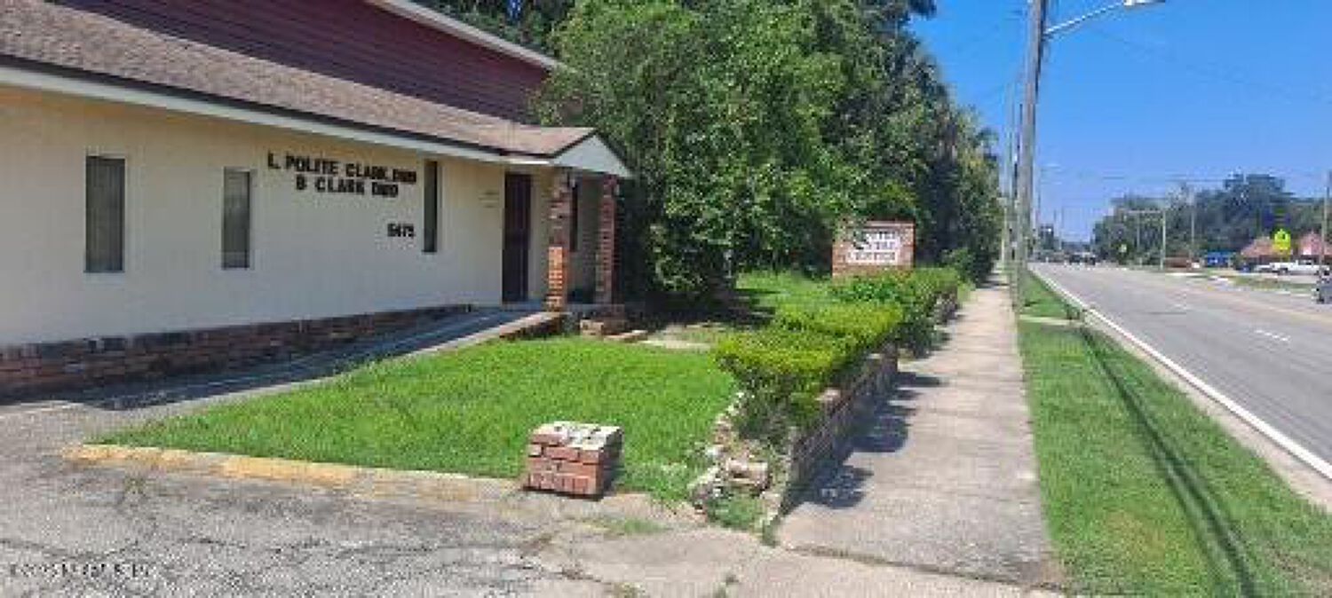 5475 SOUTEL DR Jacksonville FL 32219-3464 APN: 041730 0000 | Crexi.com