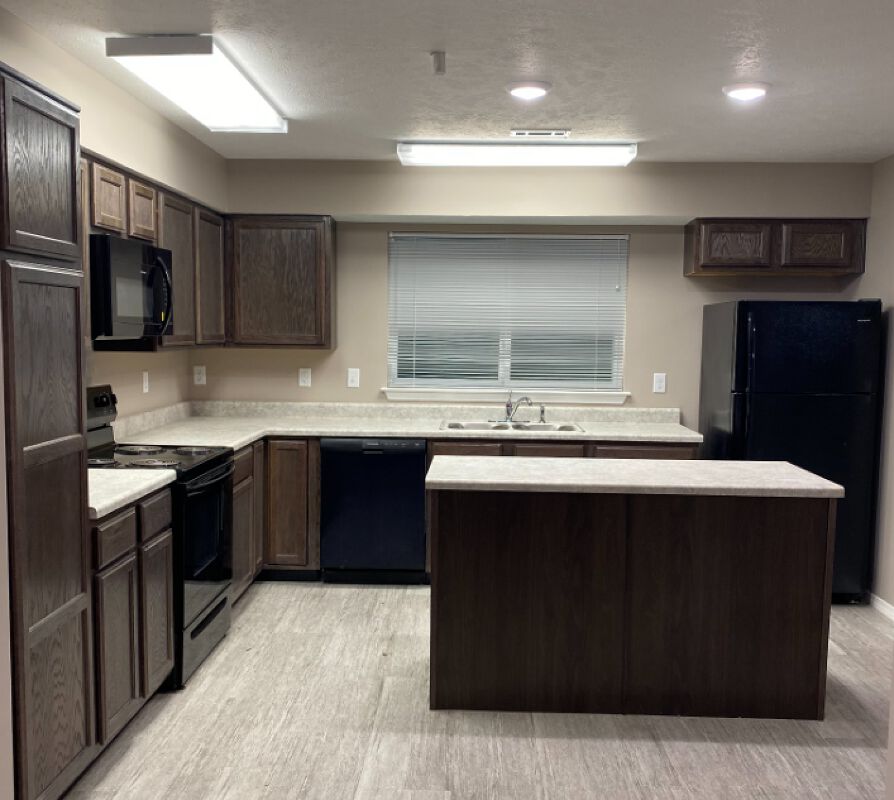 1472 BUTTERFIELD COACH RD Springdale AR 72764-4796 APN: 815-30489-000 ...